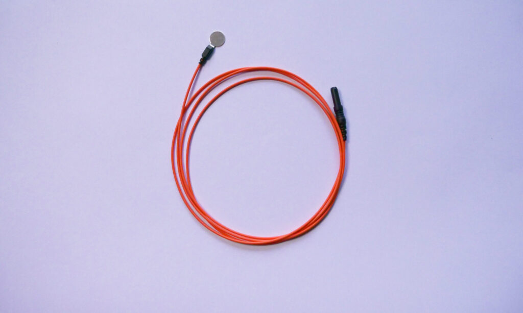 Single scalp solid silver sensor - Neurofeedback International Academy